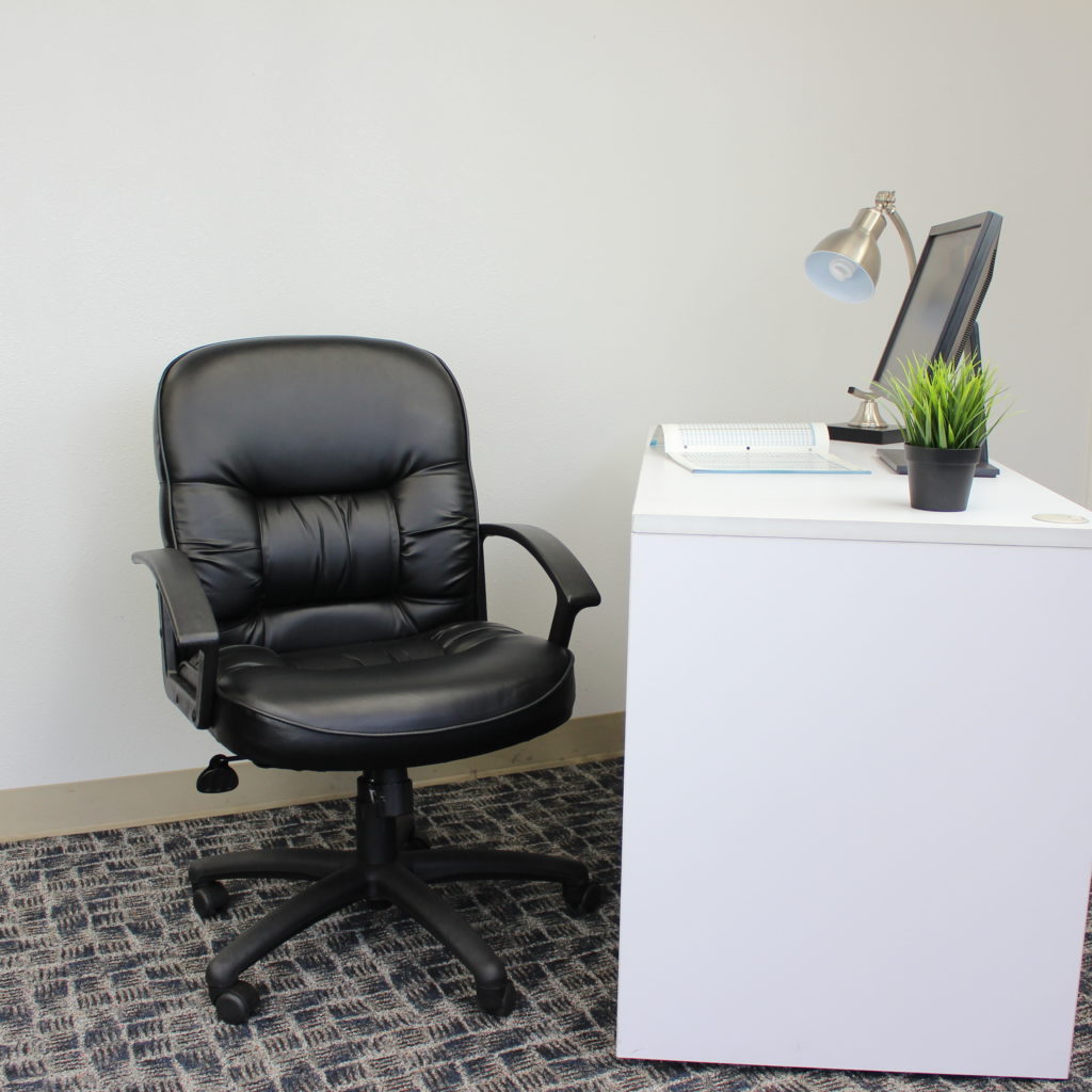 Boss Mid Back LeatherPlus Chair – BossChair